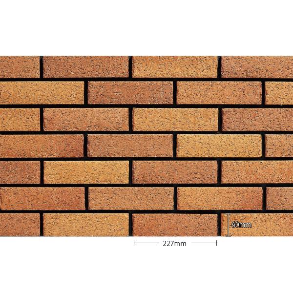 深みのある色合いのレンガタイル。使い込んだ古レンガのようなラフなテクスチュアも魅力です。■品番：BERS-30■実寸法：約227×60mm■厚さ：約13.0mm■あたり枚数：66枚/平米■入数：64枚/ケース■特性：耐凍害性■認定：グリーン...