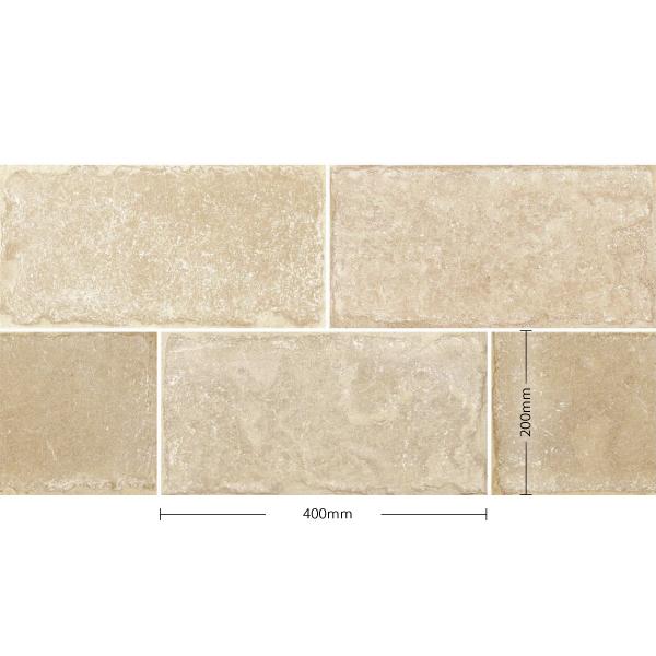 南イタリアのサレント半島オストゥーニは、欧州有数のリゾート地。。その白い街並みの石畳に着想を得た、明るく上品なエイジングタイルです。タイル四辺の縁は、擦れて欠けた様子を表現したヴィンテージ・エッジに仕上げています。■品番：CDS-O1760...