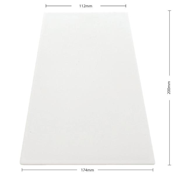 インド更紗を意味する「チンツ」は、8色+柄8種の展開。スカート状台形の連続によって、幾何学的にもエスニック風にも、意外性をもったさまざまなパターンが演出可能。エキゾチックな世界を広げます。■品番：EVC-Z4010■実寸法：約200×(17...