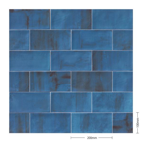 ボルサーリは、イタリア、ヴェローナの古代ローマ時代に造られた門の名前。その古びた趣を絵画的なペイントタッチで加飾してヴィンテージ風に表現しました。波状に動きのあるテクスチュアがより豊かな表情を見せます。■品番：MZU-F7750■実寸法：約...