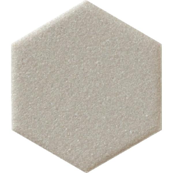 六角形と正方形、幾何学パターンが生み出す軽やかな空気感。パターン展開でデザインの幅が広がる無釉モザイクタイルです。■品番：SOR-28-213■目地共寸法：約279×295mm■実寸法：約32×28mm■厚さ：6.0mm■あたり枚数：12....