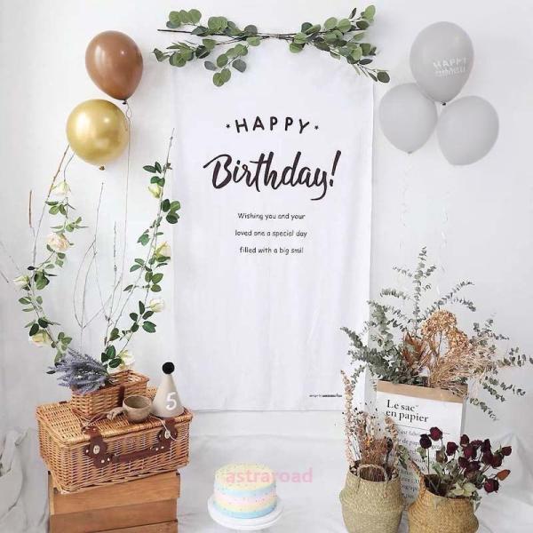 どんなテイストの飾り付けにも合わせやすいのでお好きなアレンジであなただけのデコレーションを楽しんで♪光沢感があり起毛がかった素材でしっかりとしています。ハッピーバースデータペストリー / Z035【素材】アクリル【サイズ】W87cm×H16...