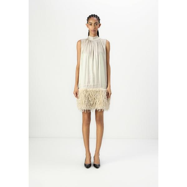 ■レディーストップス参考サイズ【0】 欧米サイズ:XXS 身長:155 胸囲:76 身幅:36cm【2】 欧米サイズ:XS 身長:160 胸囲:80 身幅:38.5cm【4】 欧米サイズ:S 身長:165 胸囲:84 身幅:40cm  【6...