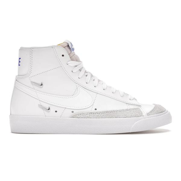 ■レディース参考シューズサイズEU|US|JP34| 4| 21cm35| 5| 22cm36| 6| 23cm37| 7| 24cm38| 8| 25cm39| 9| 26cm■ブランドNike(ナイキ)■商品名Nike Blazer M...