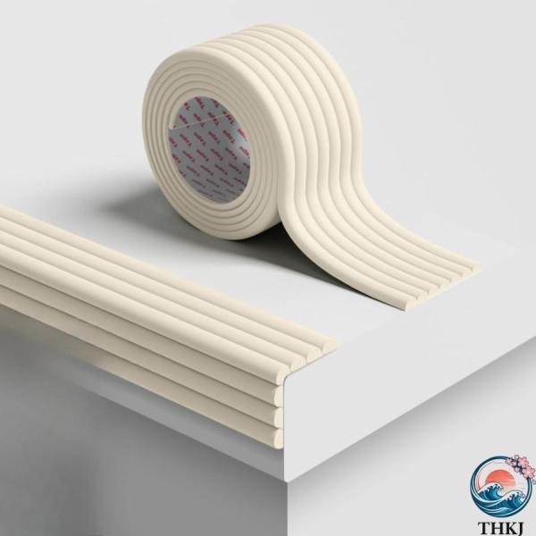 商品の説明                                                ガレージ壁コーナーガードプロテクターは、倉庫やワークショップでのコーナー保護に最適なアイテムです。  柔軟で耐久性のある素材で作られた...