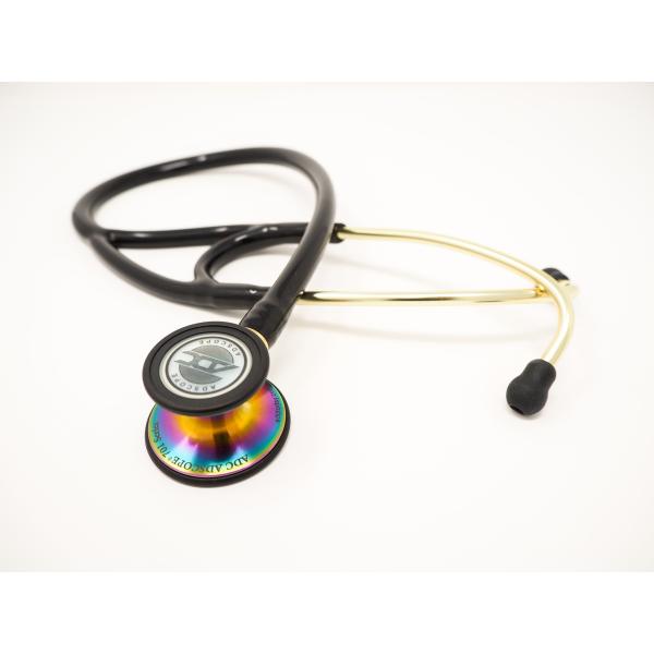 ●聴診器　AD701RBK（レインボーエディション・ブラック）●全長　：　全長69cm●重量　：　200ｇ●ダイアフラムタイプ　：　サスペンデッド（ダブル）●ダイアフラムサイズ　：　47mm（成人用）・37mm（小児用）●ベル面サイズ　：　...