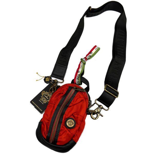 OROBIANCO オロビアンコ バッグオロビアンコは、1996年 イタリア・ミラノ郊外にジャコモ・ヴァレンティーニとエリサ・ロヴァティにより設立されました。時代とリンクする洗練されたデザインによって生み出されたアイテムは、オリジナルの素材...