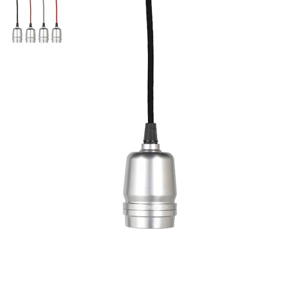 Simple and StrongALUMINUM SOCKET CORD BLACKアルミニウム ソケット コードサイズソケットカバー：φ55mm H.84mmシーリングカップ：φ80mm H.75mmコード：L.970mm重量：0.4k...