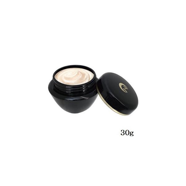 高機能目もと用アイクリーム。こくのある使用感で、濃密なうるおいを与えます。レチノール（保湿）、ナイアシンアミド（保湿）配合で角質層のすみずみまでうるおいで満たし、乾燥を防いで、目もとにハリを与えます。うすく重ねづけすることでくすみをカバーし...