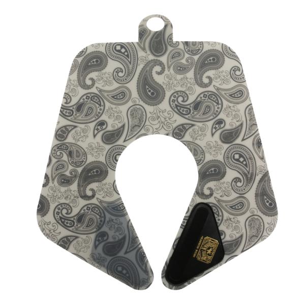 Royal Knight Tokyo が自社開発したネックラバーは特殊なシリコンゴムを使用していますので耐久性に優れ、シリコンゴムの厚さを感じない柔らかい素材を使用しております。今までにないデザイン性は勿論、細部にわたり、高級感を感じていた...