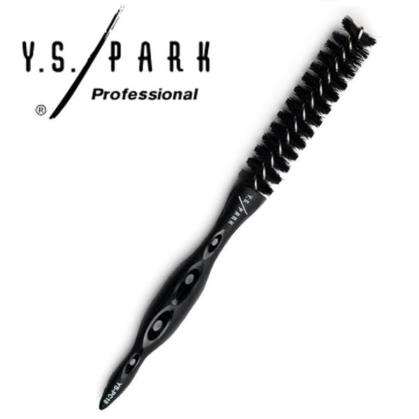 全長　235mm / 約26g■ツヤ・コシを与える 高級豚毛植毛高級豚毛は、キューティクルを滑らかに整え、ツヤのあるカールを作ります。高密度に植毛されているため髪にしっかりとテンションが掛かります。■ショートヘアの毛先にニュアンスをプラスふ...