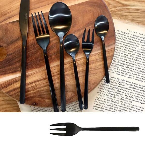【DULTON SVELTE CUTLERY M.BLK DST.FORK】●サイズ：L.150mm●素材：18-8ステンレス●食洗機使用不可●北海道、沖縄、離島への配送は荷物中継料が別途かかります。シンプルで無駄な装飾のないデザイン、素材...