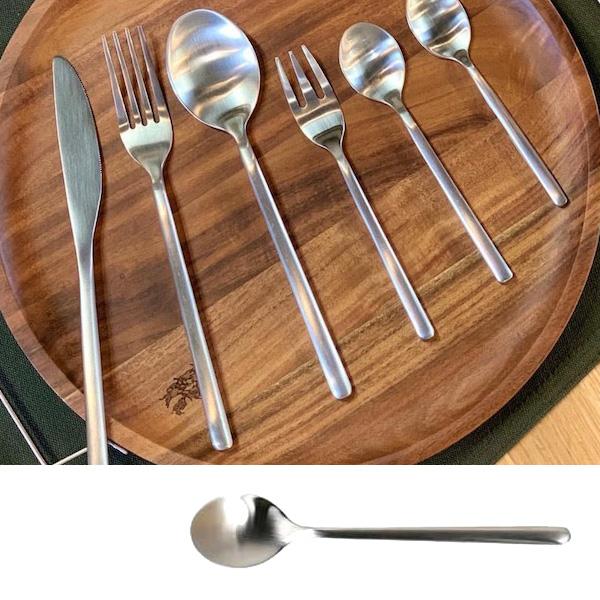 【DULTON SVELTE CUTLERY M.SLV DST.SPOON】●サイズ：L.148mm●素材：18-8ステンレス●食洗機使用可●北海道、沖縄、離島への配送は荷物中継料が別途かかります。シンプルで無駄な装飾のないデザイン、素材...