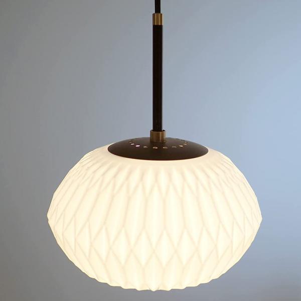 【インターフォルム　ダフネ ペンダントライト】●サイズ：直径250×高さ310mm　全高 51cm〜117cmまで調節可能●素材：ガラス、スチール●電球は付属しません。●重量：1.4kg●壁スイッチタイプ　点灯→消灯●北海道、沖縄、離島への...