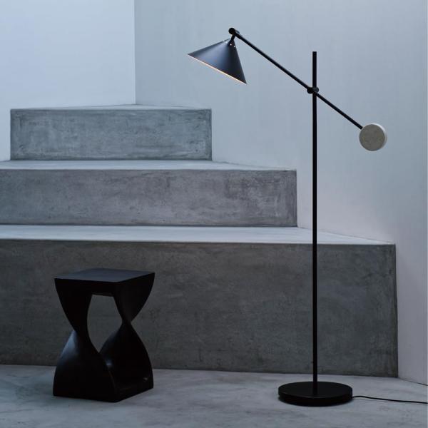 ※このページの商品はホワイトミニクリプトン球付タイプです。【インターフォルム トゥロー フロアライト】●サイズ：幅665×奥行290×高さ1450〜1710mm　セード：直径260×高さ130mm　コード長：210cm●素材：スチール、大理...