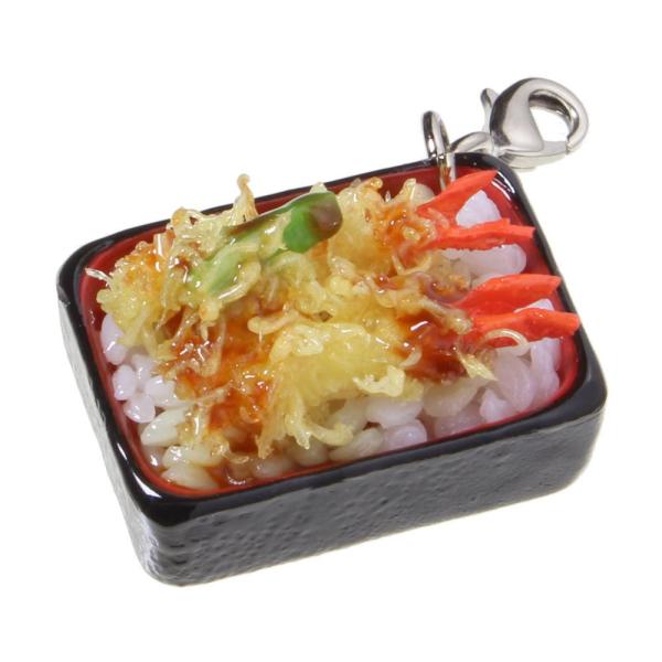 世界に誇る日本の文化、食品サンプルを製作している職人が一つ一つこだわりを込めて作ったミニチュア食品サンプルです！この3wayアクセサリー。名前の通り別売の専用パーツを付け替えることによって、カバンや財布、スマホやガラケーなどにも取り付けられ...