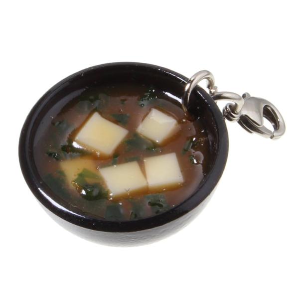 世界に誇る日本の文化、食品サンプルを製作している職人が一つ一つこだわりを込めて作ったミニチュア食品サンプルです！この3wayアクセサリー。名前の通り別売の専用パーツを付け替えることによって、カバンや財布、スマホやガラケーなどにも取り付けられ...