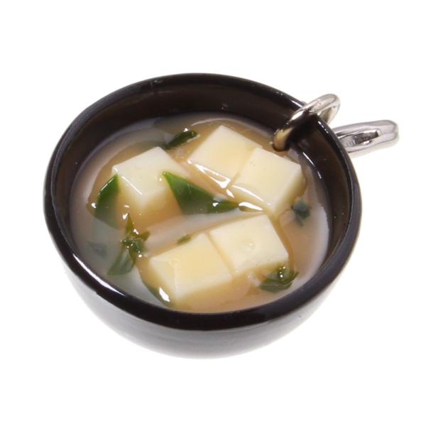 世界に誇る日本の文化、食品サンプルを製作している職人が一つ一つこだわりを込めて作ったミニチュア食品サンプルです！この3wayアクセサリー。名前の通り別売の専用パーツを付け替えることによって、カバンや財布、スマホやガラケーなどにも取り付けられ...