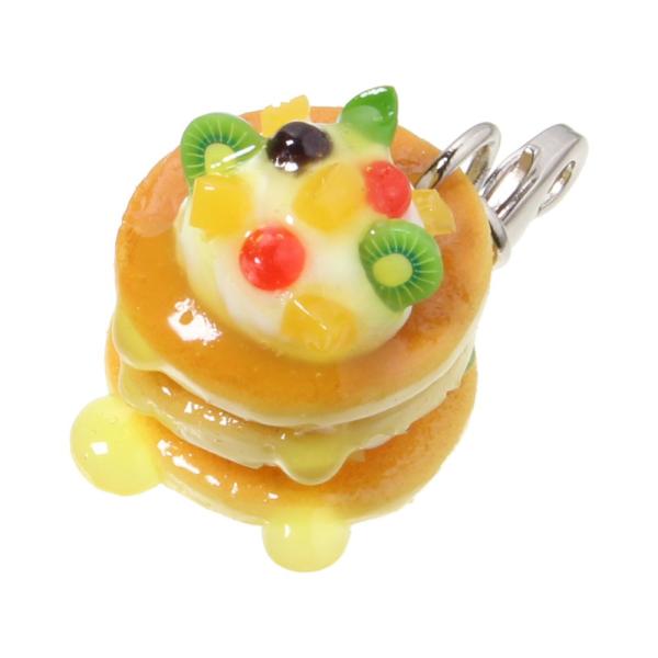 世界に誇る日本の文化、食品サンプルを製作している職人が一つ一つこだわりを込めて作ったミニチュア食品サンプルです！この3wayアクセサリー。名前の通り別売の専用パーツを付け替えることによって、カバンや財布、スマホやガラケーなどにも取り付けられ...