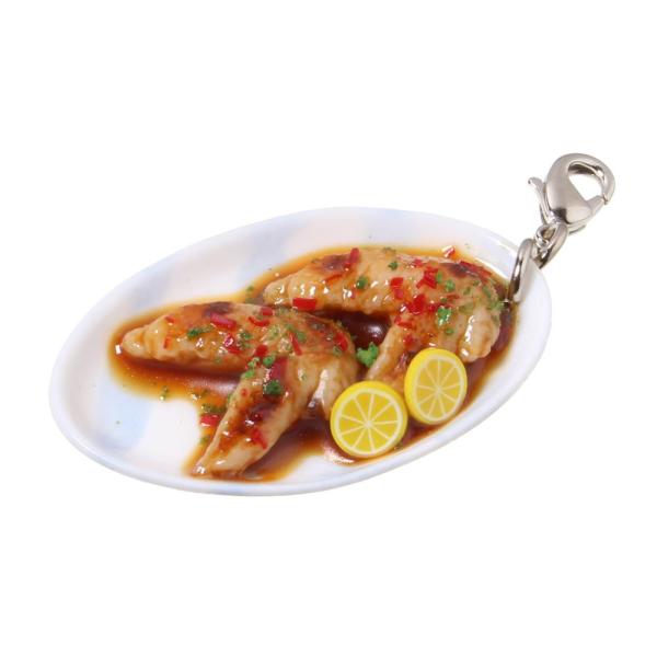 世界に誇る日本の文化、食品サンプルを製作している職人が一つ一つこだわりを込めて作ったミニチュア食品サンプルです！この3wayアクセサリー。名前の通り別売の専用パーツを付け替えることによって、カバンや財布、スマホやガラケーなどにも取り付けられ...