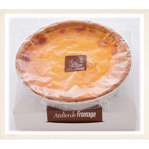 名称/洋生菓子品名/焼チーズケーキ(小)原材料名/クリーム(国内製造)、鶏卵、ナチュラルチーズ、砂糖、小麦粉、バター、アーモンドパウダー、卵黄、レモン果汁、ナツメグ/安定剤(増粘多糖類)、香料、(一部に小麦・卵・乳成分・アーモンドを含む)内...