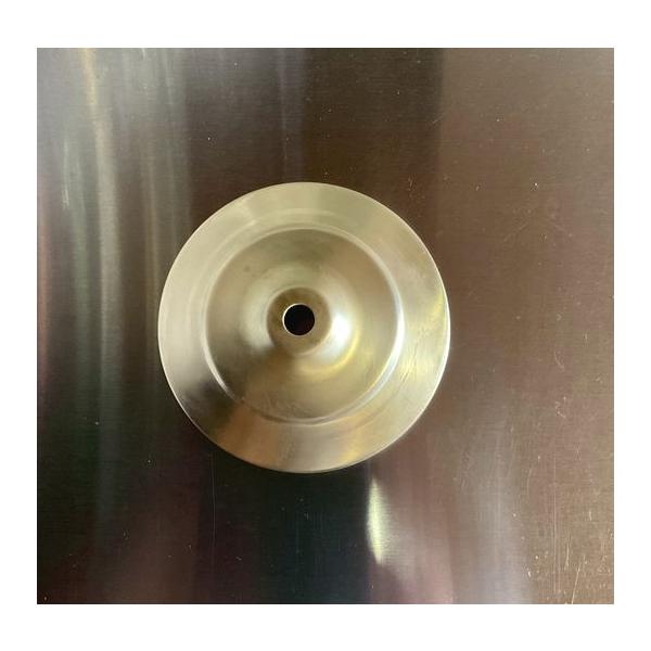 3-1/2インチ（約89mm）。しんちゅう製。