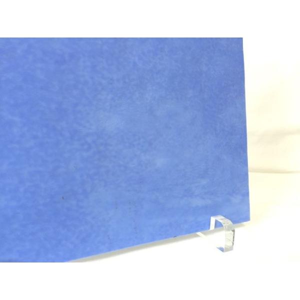 約12cm×約12cm。厚み3〜4mm。OPライトコバルトブルー。ヴェネチアンガラスといえばモレッティ。膨張係数104。フュージングガラスの定番です。基本サイズが約12cm×約12cmになります。±1cm程度の誤差がありますが、大きくても小...