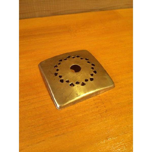 60mm。しんちゅう製。