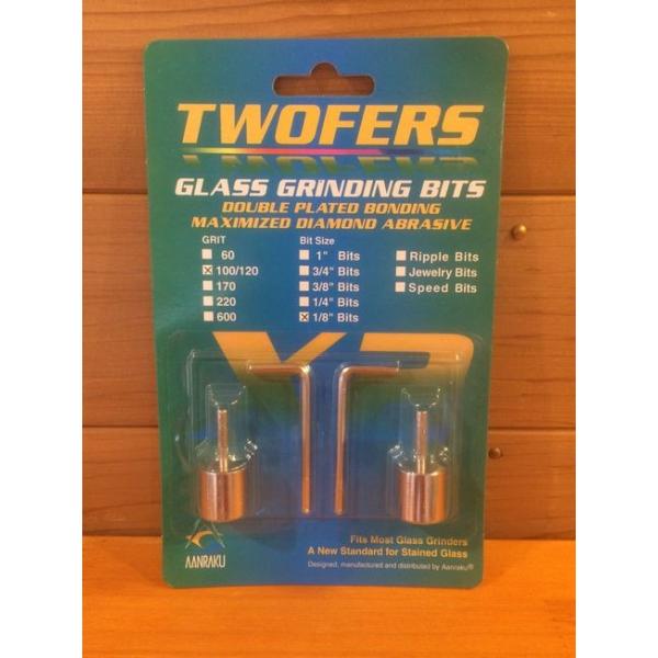 2個入りで1組になっています。φ1/8"。レギュラー（G100/120)。低価格で人気の高い安楽のビットです。グラスター社などの各種ルーターで使用できます。■重要■稀にネジ穴のサイズが合わない、軸(シャフト)に入っていかないなどの不良品があ...