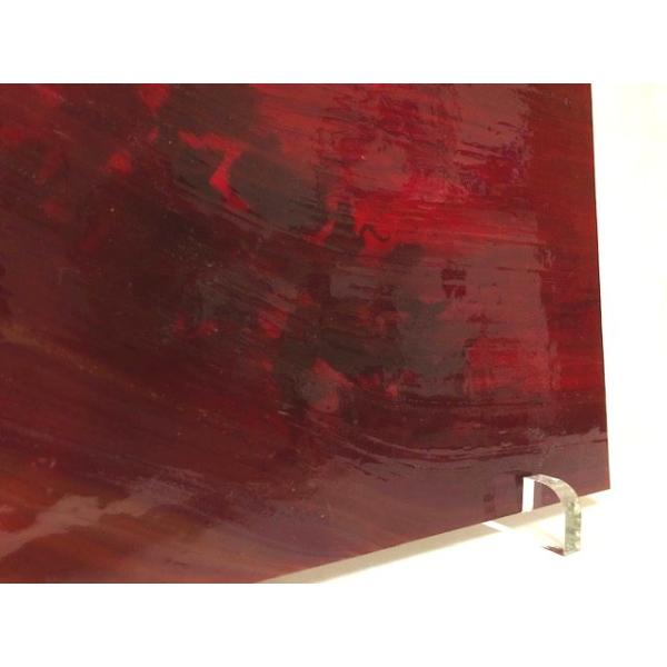 約20cm×約35cm。レッド・オレンジ。古い歴史のあるアメリカのウィスマーク社のガラスです。綺麗な長方形ではない場合が御座います。海外からの輸入ガラスですので、製造時からの異物や気泡、また、小さな傷や角の欠けなどが入っている場合が御座いま...