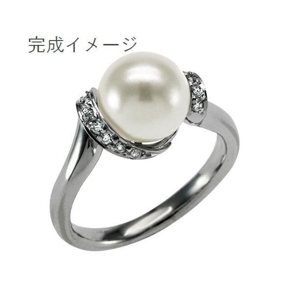 ＊パールや丸玉ビーズ用リング枠です。＊写真は完成制作例です。メインのパール・丸玉ビーズはお客様お手持ちのものを使用します。 ＊価格はプラチナ９００リング枠とメレダイヤ石留め加工、リングサイズ合わせを含んだ完成金額です。アシンメトリーなメレダ...
