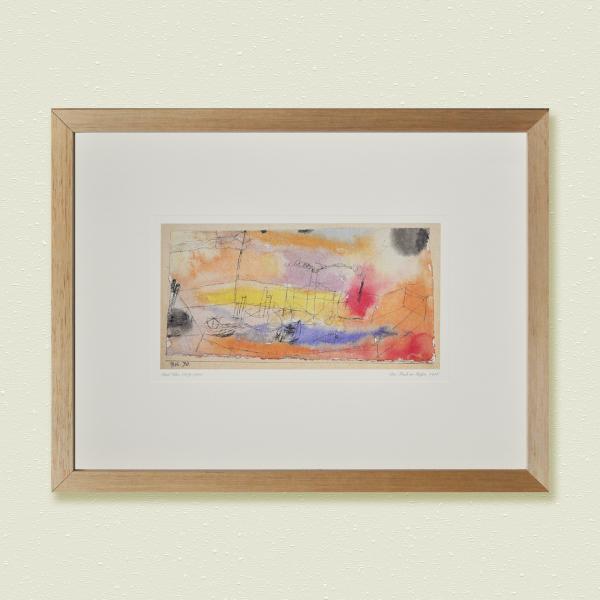 長きにわたり日本で愛されるパウル・クレーのアートポスターです。豊かな色彩と個性的な表現が特徴。シンプルなインテリアのアクセントにおすすめの抽象画です。【パウル・クレー】1879年、スイス生まれの画家。音楽一家のもとに生まれ、表現主義、キュビ...