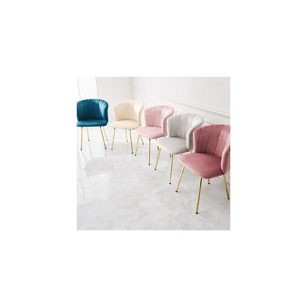 貝殻のようなデザインが可愛い！座面にゴールドの脚がエレガントなインテリアチェアです。背もたれのカーブが背中にフィットします。ダイニングチェアとして、ドレッサーやデスク用のチェアとして。ただ置いておくだけでも素敵ですね。カラーは、ディープピン...