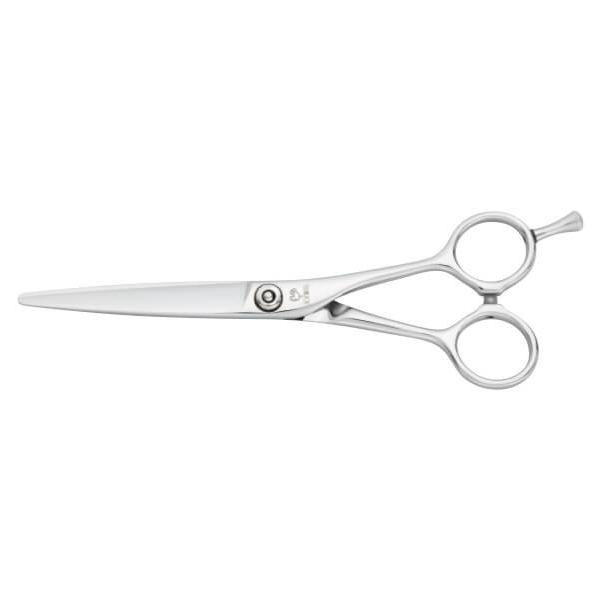 バランス重視のシンプルなシンメトリーハンドル。最適なバランス、ソフトで鋭い切れ味。手にフィットする指穴サイズとバランスを考えてデザインされています。最も鋭利な刃角度で刃付けをしてあります。全長…150mm サイズ…6インチ 刃渡り…65mm...