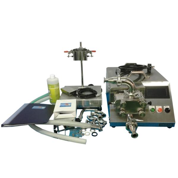 電源：３相200V / 定格400W重量・充填機本体：約26kg（ホッパー除く）・ポンプ部：約7.2Kg（ノズル除く）サイズ：幅371×奥行478×高さ284（mm）型式：計量制御タイプポンプ機構：ギヤポンプ方式充填範囲：約500g〜最大6...