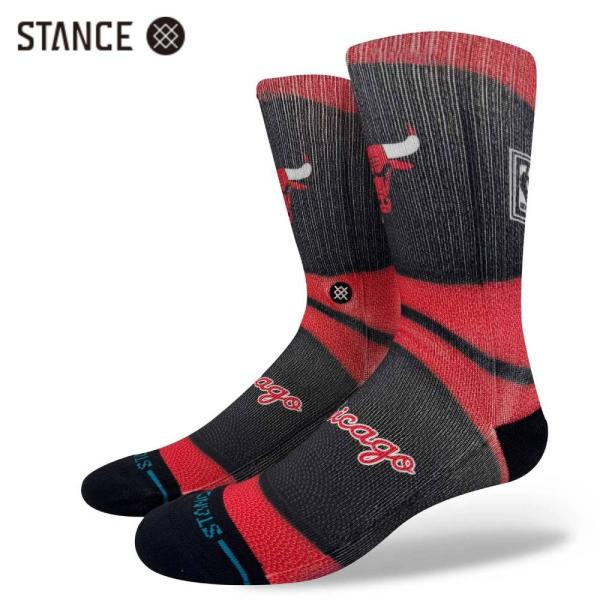 ●NBA MINI BALL HARDWOOD CLASSICS●スタイル：クルー ●素材：ポリブレンド展開されたバスケットボールにシカゴ・ブルズとNBAのクラシックロゴがプリントされた個性的なNBAチームソックス。肌触りの良い滑らかな素材...