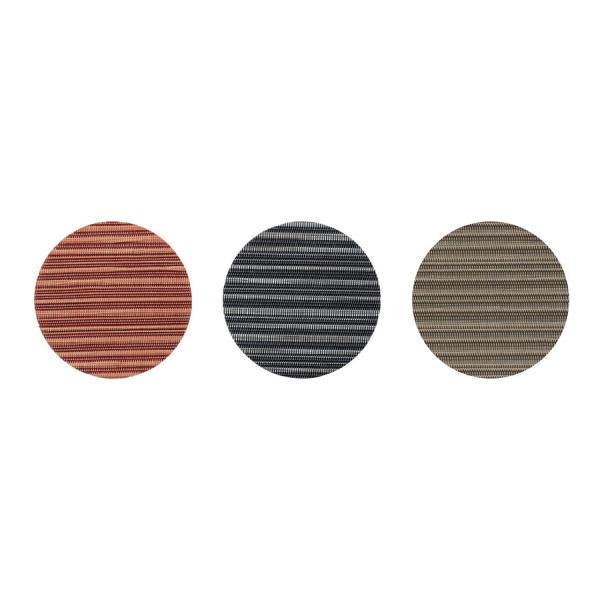 グラスとコースターのコンビネーションは、お店の雰囲気づくりにも役立ちます。メニューブックやキャッシュトレイなどと同素材のコースターをコーディネートすることも可能です。[サイズ]直径95mm[色]エンジ・ブラック・オリーブ[素材]ポリ塩化ビニ...