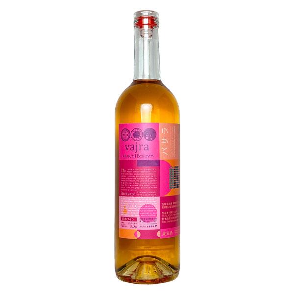 銘　柄：Vajra Muscat Bailey A（バサラ マスカット・ベーリーA）蔵　元：Cfaバックヤードワイナリー(Cfa Backyard Winery)産　地：山梨県品　種：マスカット・ベーリーA味わい：辛口　色　：白ワイン（ペー...