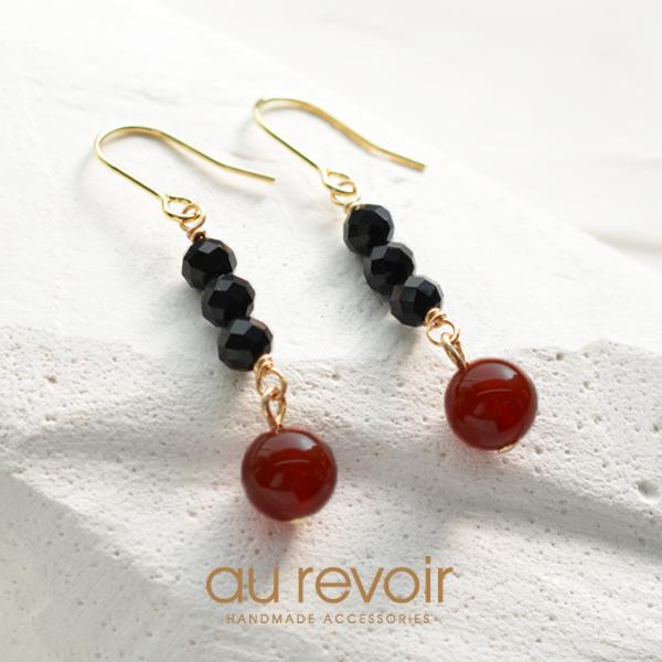 【送料無料】クリックポスト　（補償なし）【有料】ヤマト運輸、宅急便　（補償あり）※ご入金確認後、翌日発送となります。複数件商品をご注文の場合、商品をまとめて発送させて頂きます。赤瑪瑙とオニキスのシンプルな天然石ピアスシンプルながら耳元をお洒...