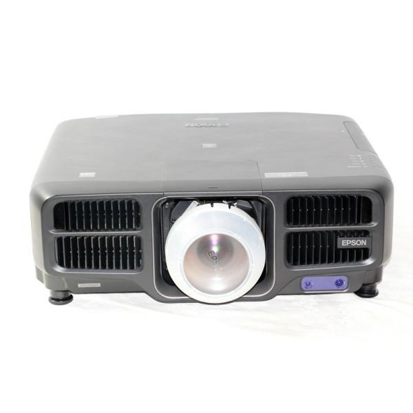 ■特徴：・レーザー光源による圧倒的な明るさと高信頼性を実現・瞬時点灯（6秒）・4Kエンハンスメントによる高画質・カメラ内蔵画質補正機能搭載・全方位360度設置対応・電動フォーカス、レンズシフト■メーカー：EPSON■品名：EB-L1405U...