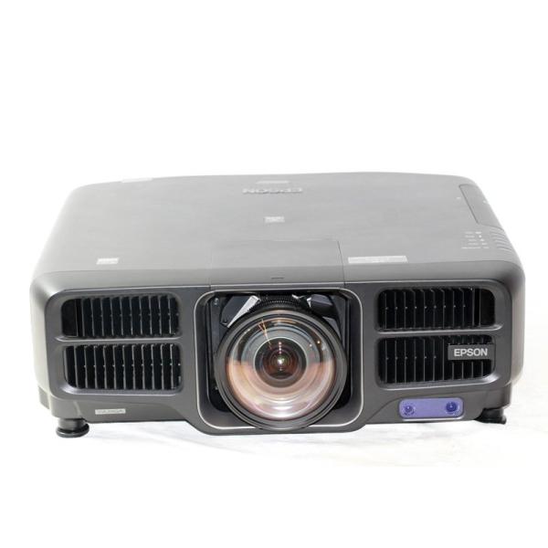 ■特徴：・レーザー光源による圧倒的な明るさと高信頼性を実現・瞬時点灯（6秒）・4Kエンハンスメントによる高画質・カメラ内蔵画質補正機能搭載・全方位360度設置対応・電動フォーカス、レンズシフト■メーカー：EPSON■品名：EB-L1405U...
