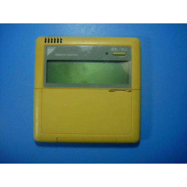 メーカー：ダイキン型番：BRC1A2付属品：本体（写真内の物ですべてになります）【商品の状態】使用感、スレキズ、日焼け等あります。裏フタありません