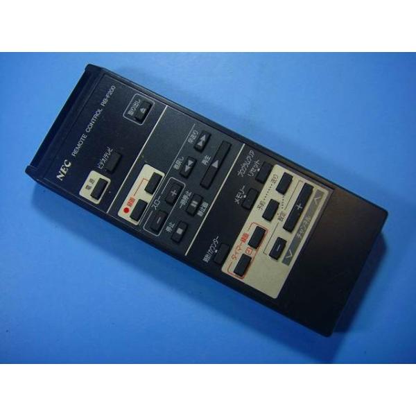 メーカー：NEC型番：RB-F200付属品：本体（写真内の物ですべてになります）【商品の状態】使用感、スレキズ、日焼け、汚れ等あります。全ボタン赤外線による動作確認OKでした。不具合がある場合は下記に記載致します。不具合：なし