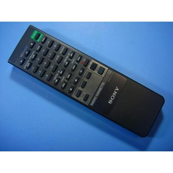 メーカー：SONY型番：RMT-C770付属品：本体（写真内の物ですべてになります）【商品の状態】使用感、スレキズ、日焼け等あります。全ボタン赤外線による動作確認OKでした。不具合がある場合は下記に記載致します。不具合：なし