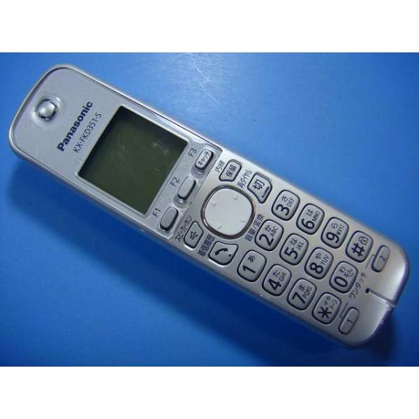 メーカー：Panasonic型番： KX-FKD351-S付属品：本体（写真内の物ですべてになります）【商品の状態】使用感、スレキズ、日焼け等あります。