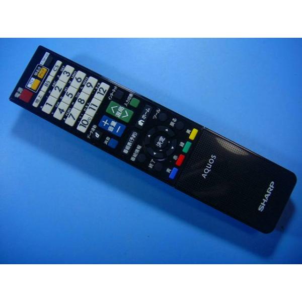 メーカー：SHARP型番：GA930WJSA付属品：本体（写真内の物ですべてになります）【商品の状態】使用感、スレキズ、日焼け、汚れ等あります。全ボタン赤外線による動作確認OKでした。不具合がある場合は下記に記載致します。不具合：なし