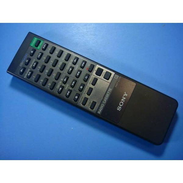 メーカー：SONY型番：RMT-C770付属品：本体（写真内の物ですべてになります）【商品の状態】使用感、スレキズ、日焼け等あります。電池カバーありません全ボタン赤外線による動作確認OKでした。不具合がある場合は下記に記載致します。不具合：なし