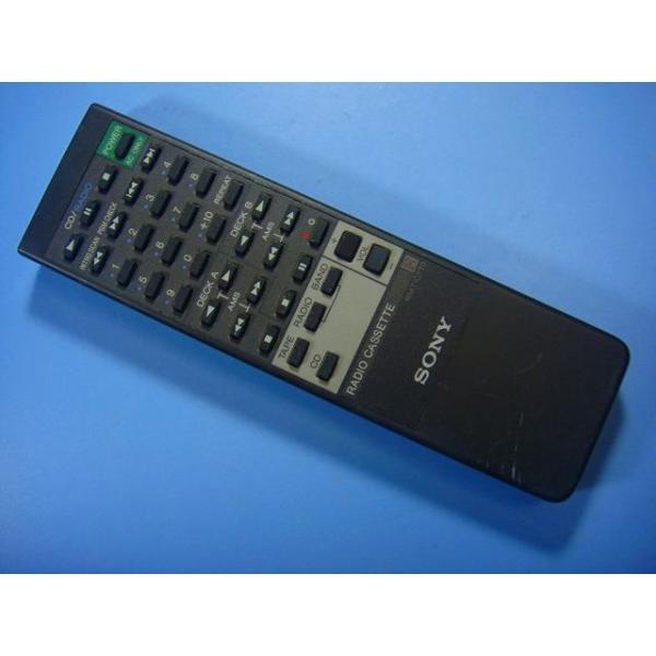 メーカー：SONY型番：RMT-C770付属品：本体（写真内の物ですべてになります）【商品の状態】使用感、スレキズ、日焼け等あります。全ボタン赤外線による動作確認OKでした。不具合がある場合は下記に記載致します。不具合：なし