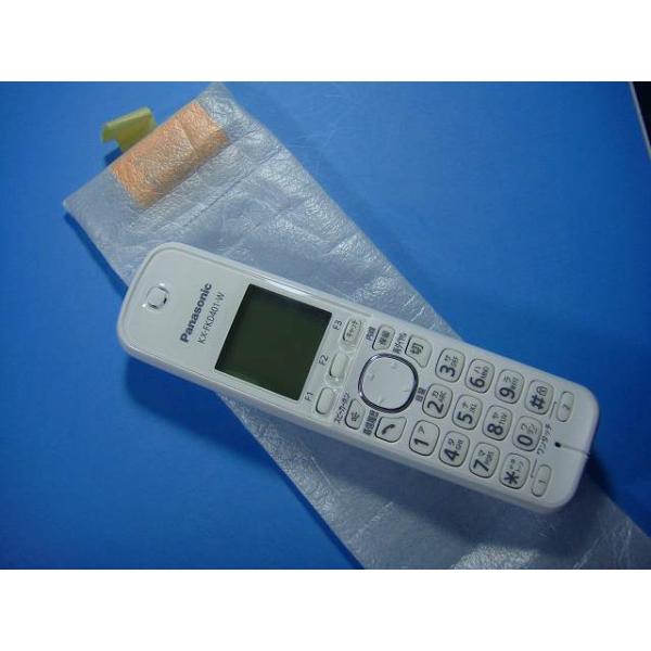 メーカー：Panasonic型番： KX-FKD401-W付属品：本体（写真内の物ですべてになります）【商品の状態】未使用品ですが、保管期間が長く、汚れや薄いスレがある場合がありますので、中古品扱いにて販売いたします。