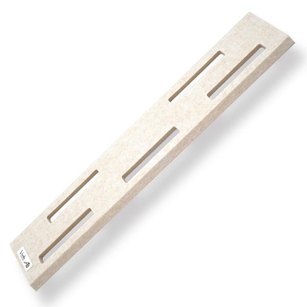 「壁と壁」「壁と天井」「壁と床」が交差する場所に取り付ける、吸音特性を持つルームチューンアクセサリー壁と壁、壁と天井が交差する場所に取り付けます。中高音帯は、素材の特殊な吸音材で吸収し、さらに本体のスリットが壁や天井などの平面に沿って流れて...